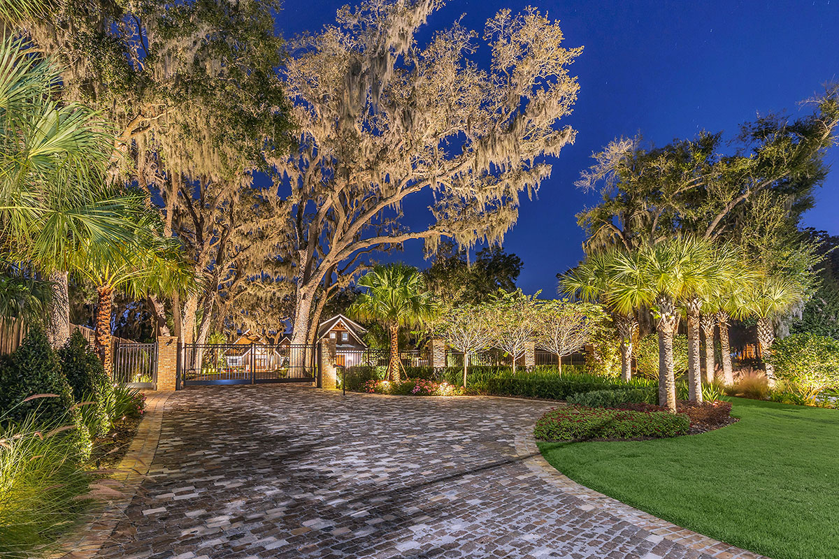 Legacy Oaks in your Orlando Residential Landscape Design